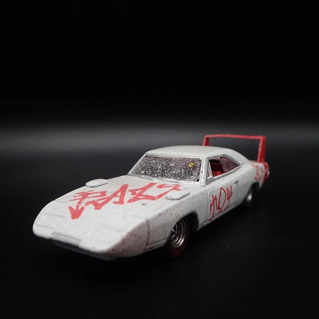 1969 69 DODGE Charger Daytona Barn Find 1:64 Scale Diorama Diecast ...