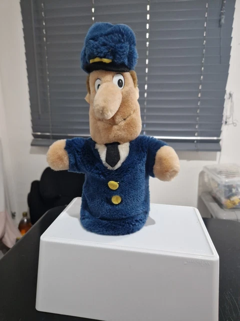 VINTAGE TOYLAND POSTMAN Pat Child's Hand Puppet TV Collectable Gift Toy ...