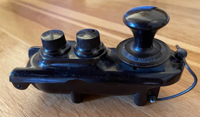 WW2 RAF TYPE F “Bathtub” Military Morse Code Unit (Type 10A/7709) £52. ...