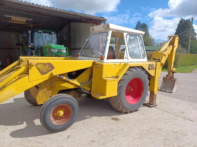 VINTAGE JCB 2B2 digger backhoe loader for Repair. Not 3CX Good engine ...