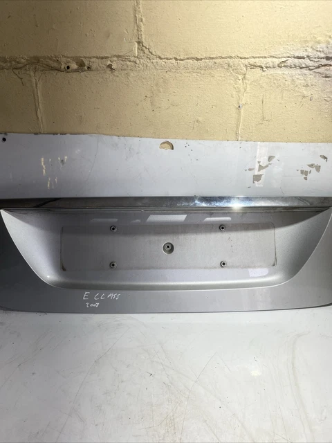 MERCEDES E CLASS W211 Trunk Lid Trim Cover Number Plate A2118100173 ...