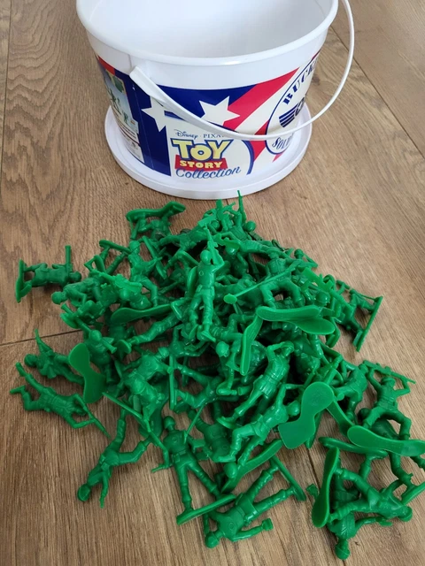 DISNEY PIXAR TOY Story Thinkway Bucket O Soldiers Green Army Soldiers x ...