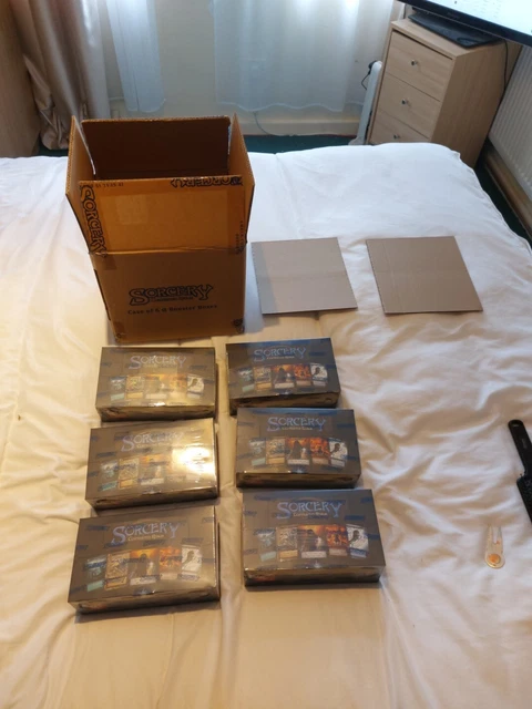 SORCERY TCG: CONTESTED realm- alpha booster case EUR 4.291,35 - PicClick IT