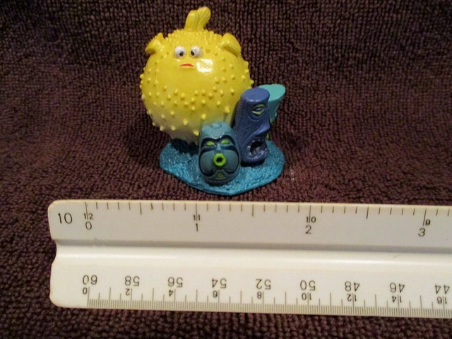 DISNEY PIXAR FINDING Nemo Bloat The Blowfish Character 2" Tall Toy ...