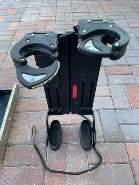 SETINA DOUBLE GUN Rack Mount Shotgun Rifle Rack w/2 Gun Locks Handcuff ...