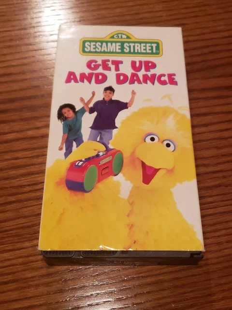 SESAME STREET - Get Up and Dance (VHS, 1997) EUR 9,26 - PicClick FR