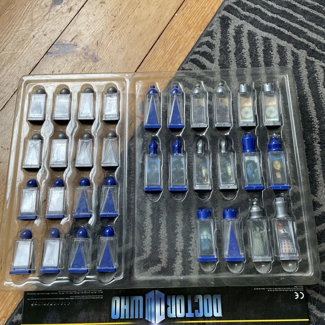 DOCTOR WHO CHARACTER Lenticular Animated Chess Set Matt Smith Doctor ...