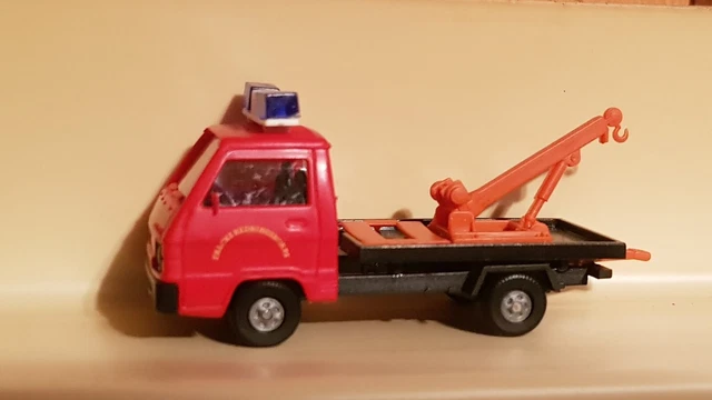 RIETZE MITSUBISHI L300 Falck Abschleppwagen - Ho 1:87 EUR 10,00 ...