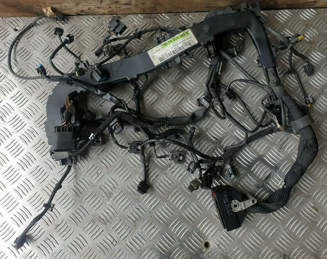 MERCEDES C-CLASS C250 Coupe C205 W205 / Engine Wiring Loom ...