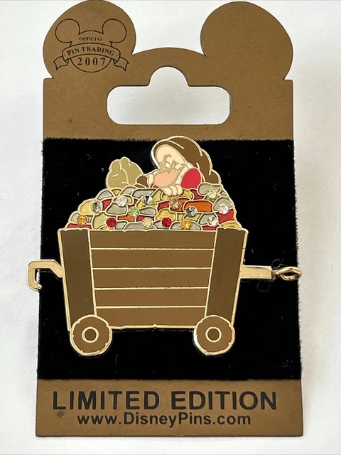 DISNEY PIN 7 Dwarfs Gold Card Train Car Grumpy Snow White Mine Cars ...