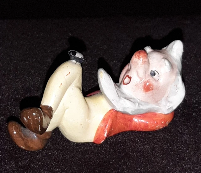 RARE VINTAGE GNOME Figurine Elf Old Man Fly Bee On Knee Bug Hobo ...
