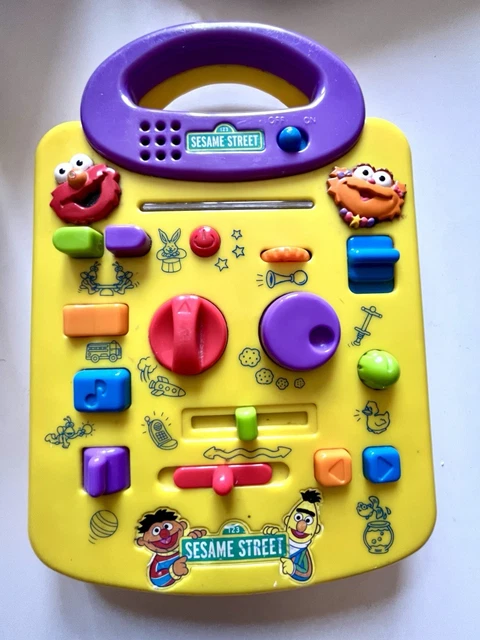 VINTAGE 2000 MATTEL Sesame Street Giggle Sound Station Toy Working well ...