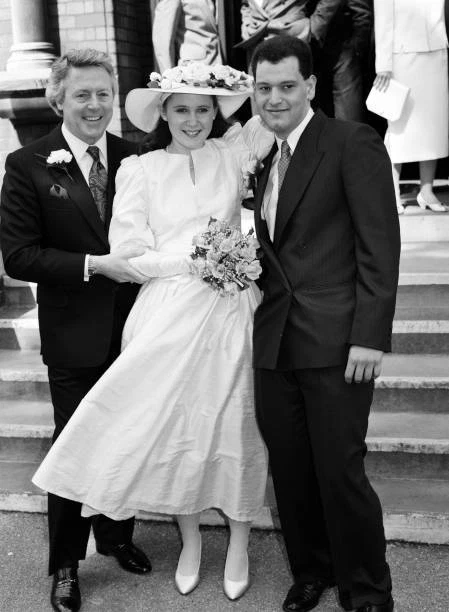 JANE ASPEL, DAUGHTER of Michael Aspel , marries Andrew Boucher 1987 Old ...