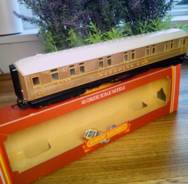 BOXED HORNBY R479 LNER Teak 1st Class Sleeping Car Coach OO Gauge £14. ...
