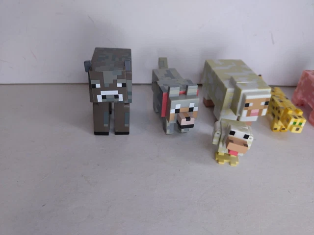 MINECRAFT MOJANG SERIES 2 Overworld Animal Mobs Set Wolf Pig Chicken ...