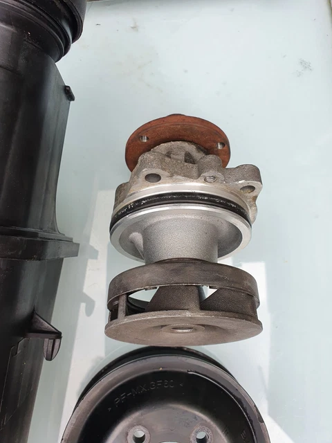 BMW GENUINE ENGINE System Mechanical Coolant Water Pump 11517509985 £10 ...