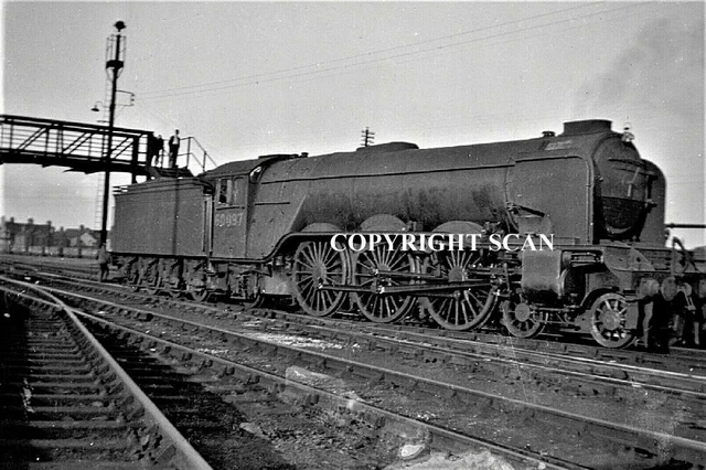 STEAM RAILWAY PHOTOGRAPH : 60097 LNER A3 ‘HUMORIST’ @ CAMBRIDGE 49 (3 ...