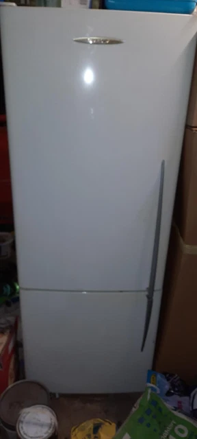 FISHER AND PAYKEL fridge freezer model E402B LEFT hand hung £10.00 - PicClick UK