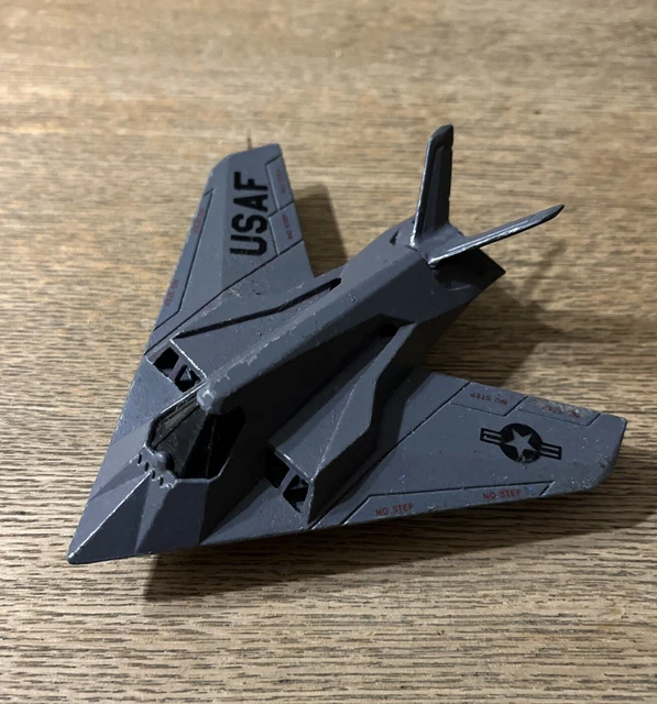 MATCHBOX SKYBUSTERS SB-36 Lockheed F-117A Stealth Fighter Nighthawk ...