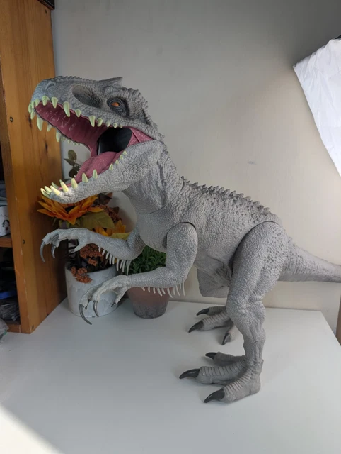 JURASSIC WORLD SUPER Colossal Indominus Rex - Extra Large £54.99 ...