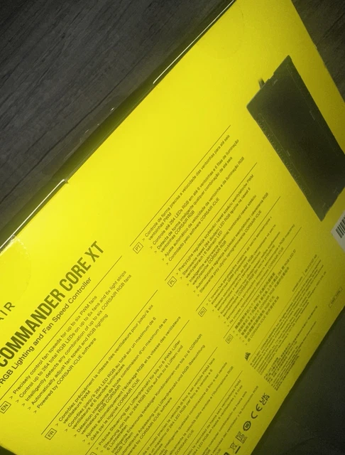CORSAIR ICUE COMMANDER CORE XT Smart RGB Lighting & Fan Speed ...