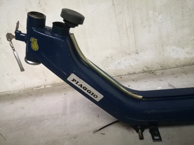 PIAGGIO SI TELAIO BLU PERFETTO VERNICE ORIGINALE Piaggio Vespa NO ...