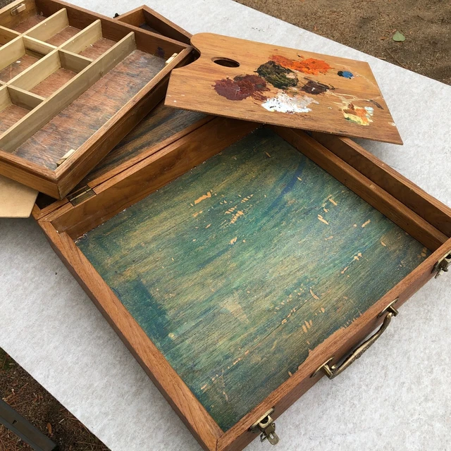 VINTAGE ARTISTS TRAVEL Painter Box w/Original Palette Patina 19x17x4.6 ...