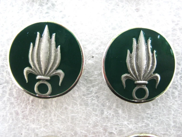 2 INSIGNES DE Col Cavalerie Legion Etrangere 1° Rec Fab. Cholet EUR 19 ...