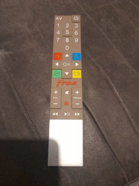 TÉLÉCOMMANDE FREEBOX RÉVOLUTION V6 Free testée et fonctionnelle ok EUR ...