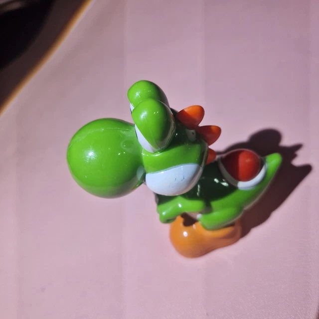 NINTENDO SUPER MARIO - Running Yoshi - Mini Figure Toy Figurine Doll ...