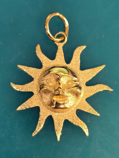 VINTAGE NEW OLD Stock Egyptian Pharaonic Gold Tone Sun Necklace Pendant ...