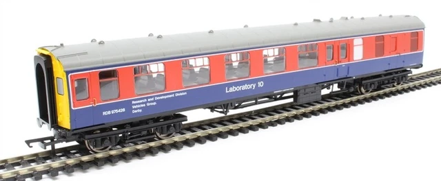 HORNBY R40009 MK1 ex BSO Laboratory 10 in BR RTC Blue & Red Livery OO ...