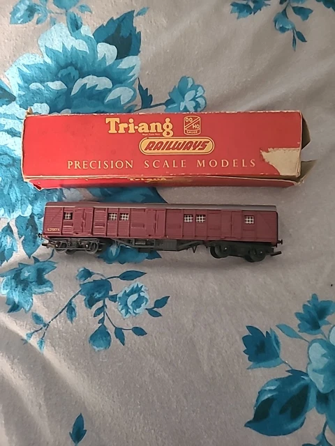 VINTAGE MODEL RAILWAY Tri-ang carriage £6.51 - PicClick UK