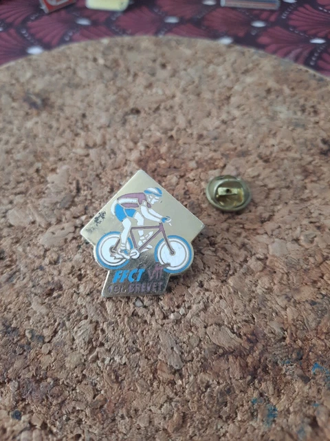 PIN'S VÉLO VTT Cycle Cyclisme Sport FFCT 1er Brevet VTT Pin Badge L26 ...