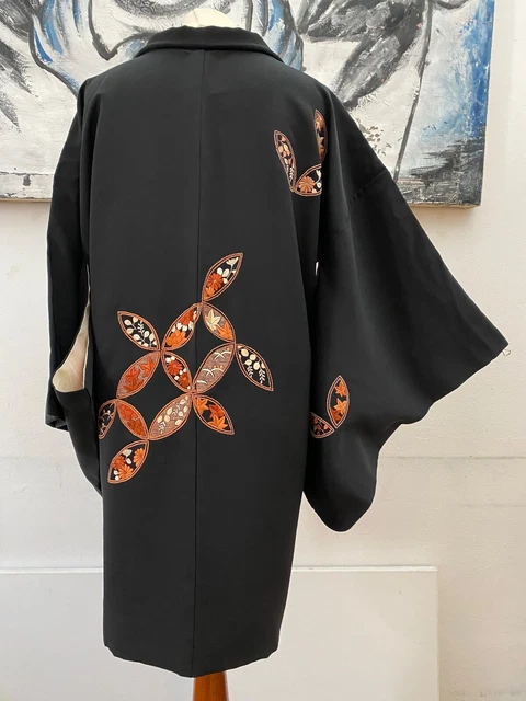 KIMONO GIAPPONESE HAORI con lussuosi ricami Sagara Eba Moyo in seta EUR ... KIMONO GIAPPONESE HAORI con lussuosi ricami Sagara Eba Moyo in seta EUR ...