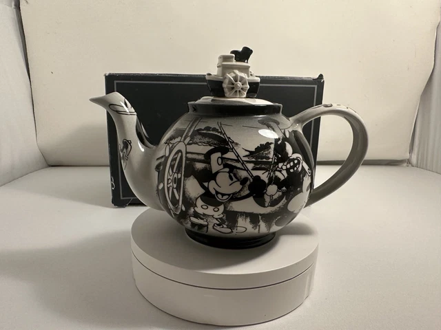 RARE. DVC MEMBER Steamboat Willie Small Betty Teapot Paul Cardew ...