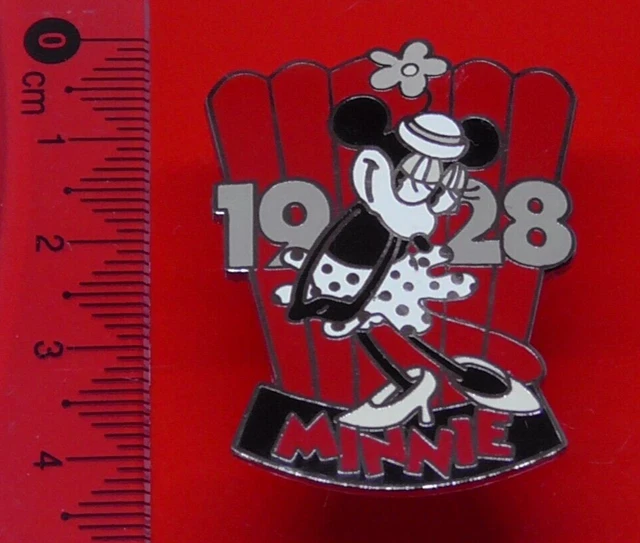 DISNEY COUNTDOWN TO The Millennium Minnie Mouse 1928 Enamel Pin Badge ...