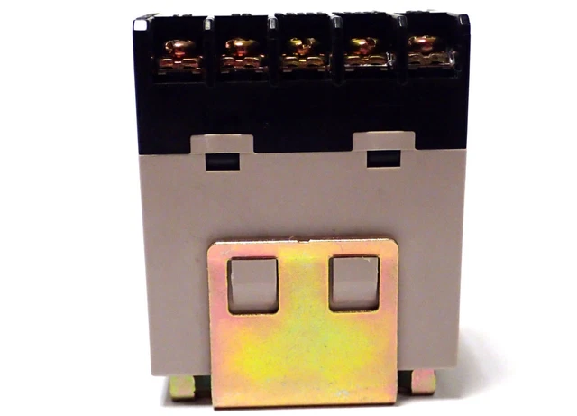 OMRON G7J-3A1B-B POWER RELAY 3PST-NO 24Vdc 25A PANEL MOUNT NON LATCHING ...