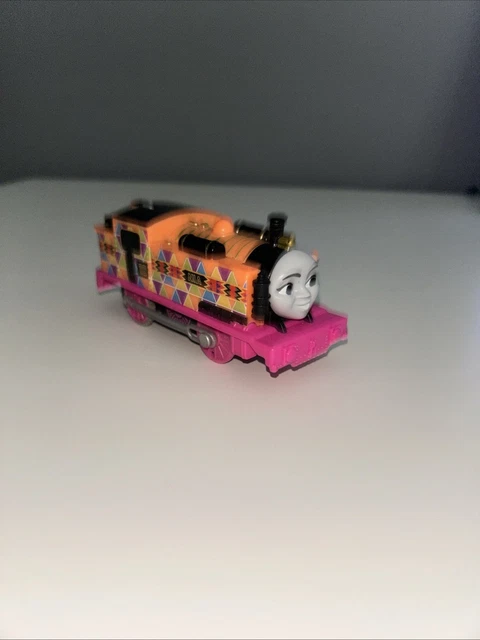 THOMAS TRACKMASTER HYPERGLOW Nia Train With Battery Operated. Rare £9. ...