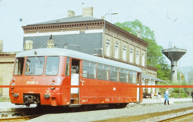 SCHIENENBUS DDR - Bahnhof unklar- Zug Dampflok Eisenbahn Bahn Reichsbahn - Dia EUR 1,99 ...