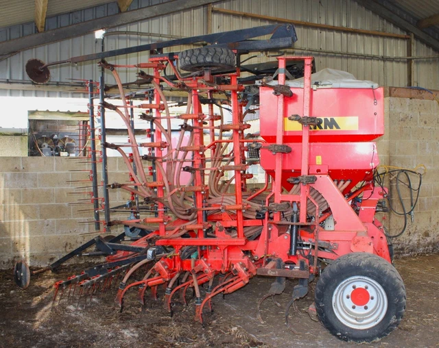 KRM SOLADRILL 799 6 Metre Mounted Tine Drill c/w front cultivator bar £ ...