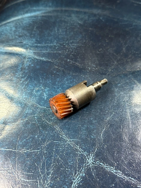 CLASSIC MINI 17 Tooth Speedo Drive Worm Pinion 22A1881 Seventeen Teeth ...