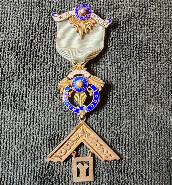 MASONIC SILVER JEWEL. W.M. 1936-37. Radium Lodge, Full Hallmarks. Lot# ...