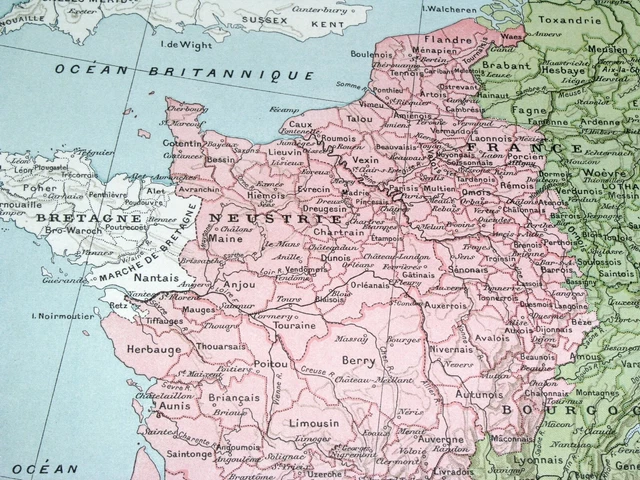 1925 VINTAGE HISTORICAL Map Of Charlemagne Empire / Merovingian Gaul ...