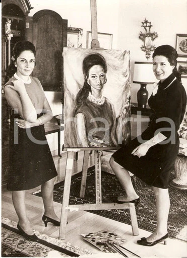 1968 ROMA PITTRICE Iris MARTENS mostra ritratto a Vittoria MICHITTO ...