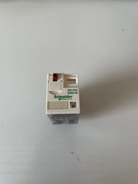 SCHNEIDER RXM4AB2P7 RELAY 230 Volt AC Coil 4PDT x1 £8.00 - PicClick UK