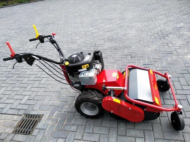 BENASSI TR600 HYDRO Schlegelmulcher 60cm Schlegelmäher Hochgrasmäher ...