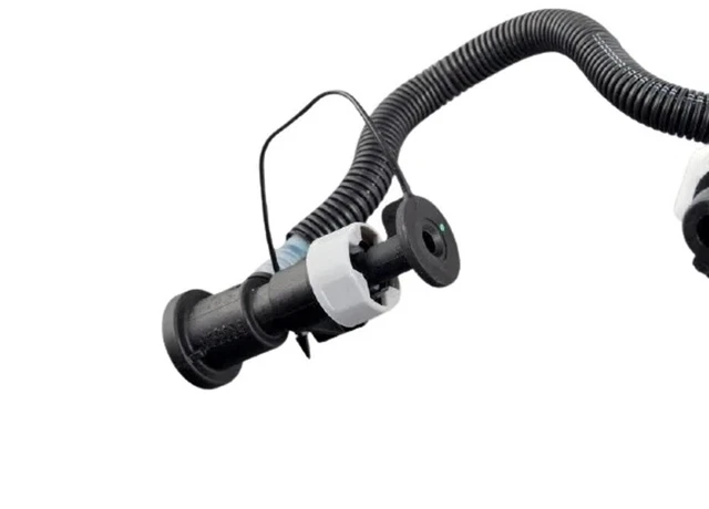 MERCEDES-BENZ GENUINE FUEL Pipe Fits E-Class W210 OM612 270 Diesel ...