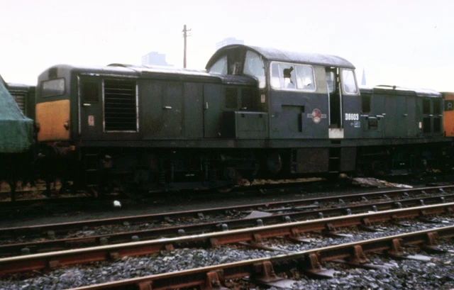 233 COLOUR RAILWAY Slide Class 17 D8603 At Glasgow Works £2.99 ...