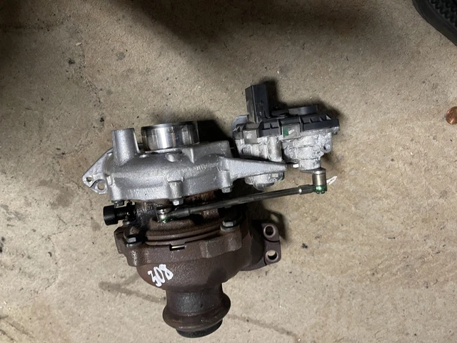 PEUGEOT 308 SW III Turbocompresseur 9835855380 1.5 Diesel 95kw 2023 km ...